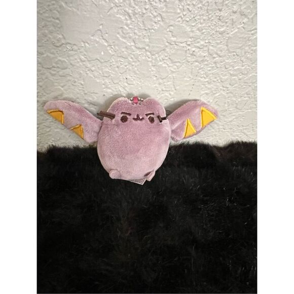 Pusheen | Toys | Pusheenblind Box Series Purple Bat Mini Plush Keychain ...